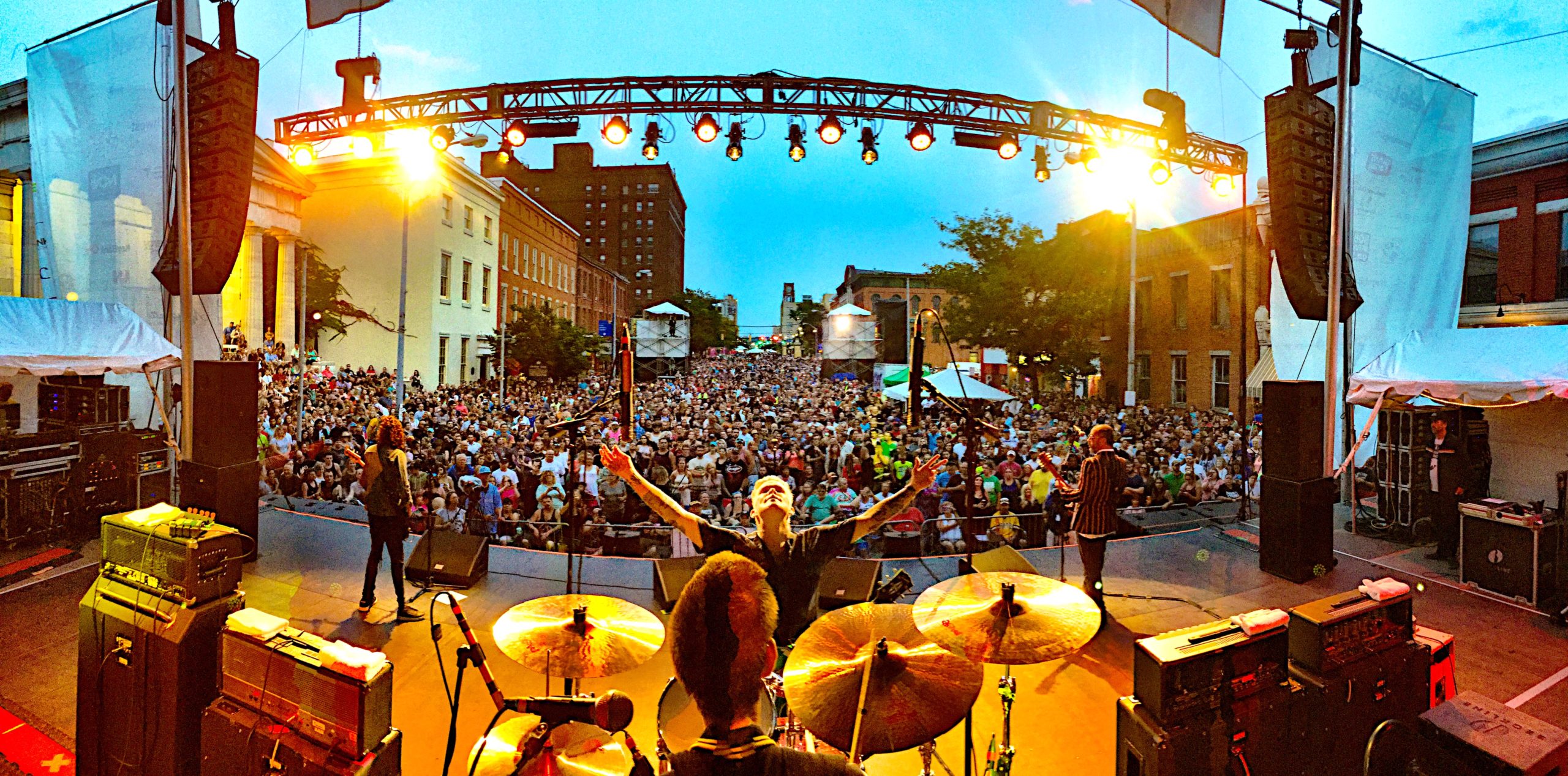 World-Renowned Bassist and In-Demand Musician living in LA Area