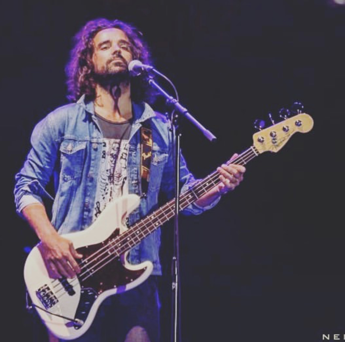 World-Renowned Bassist and In-Demand Musician living in LA Area